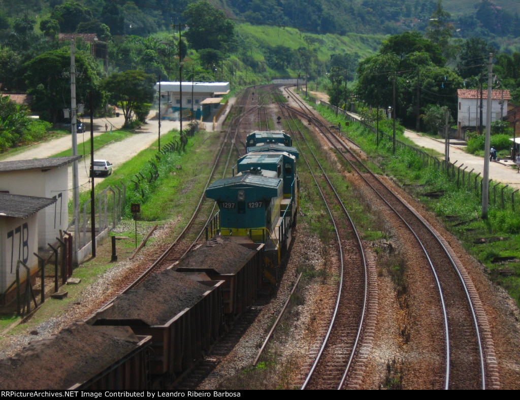 EFVM 1298+1297 em Des.Drummond-MG